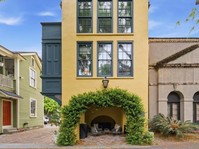 26 Catfiddle Street