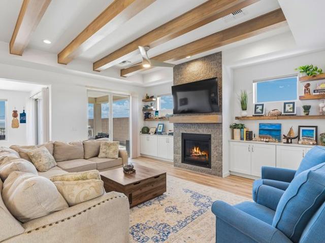 26 Confianza St, White Rock, NM 87547