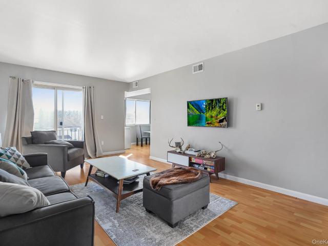 26 Cooper Road 411
