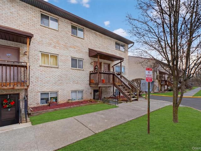 26 Cooper Road 715