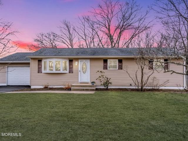 26 Clark Dr, Howell, NJ 07731