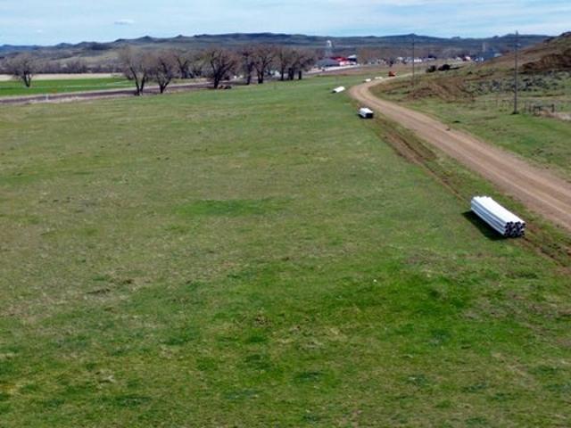 26 Clear Creek Rd, Clearmont, WY 82835