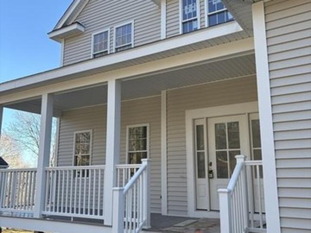 26 Cliff St, Plymouth, MA 02360