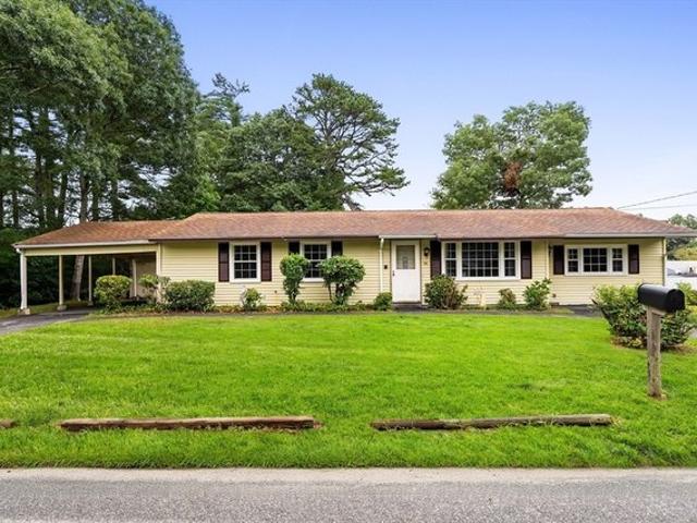 26 Cromesett Rd, Wareham, MA 02571