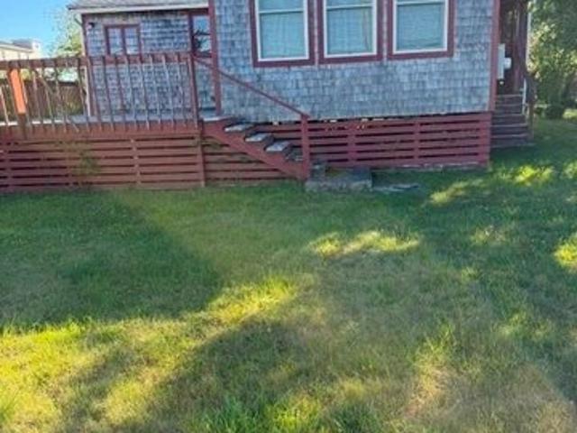 26 Crandall Ave, Westerly, RI 02891