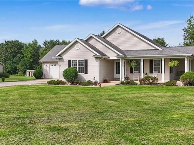 26 Crystal Ln, Bismarck, IL 61814