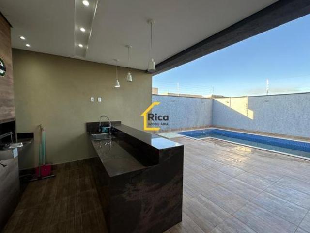 26 DE SETEMBRO: Casa c/ piscina aquecida, fino acabamento e valorização!