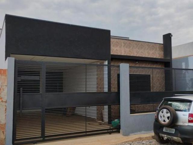 26 de Setembro | Casa em Condomínio Organizado | 3 Quartos e Lote de 200 m²