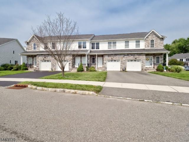 26 Decroce Ct
