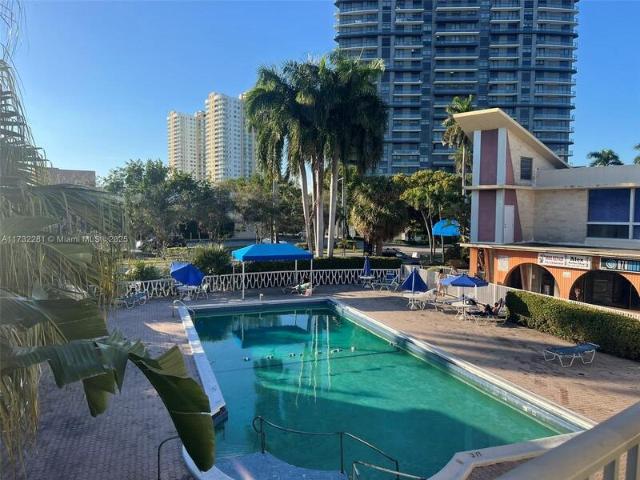 26 Diplomat Pkwy, 2332, Hallandale Beach, FL 33009