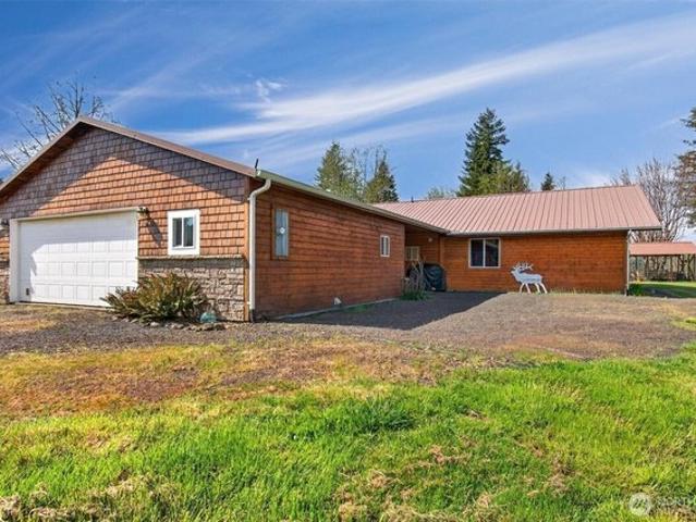 26 Dodge Meadow Dr, Cathlamet, WA 98612