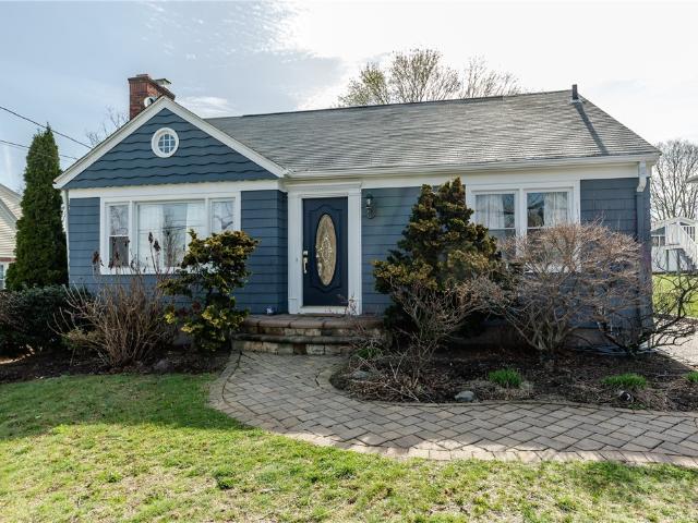 26 Dover Ave, East Providence, RI 02914 | MLS #1409 | Compass