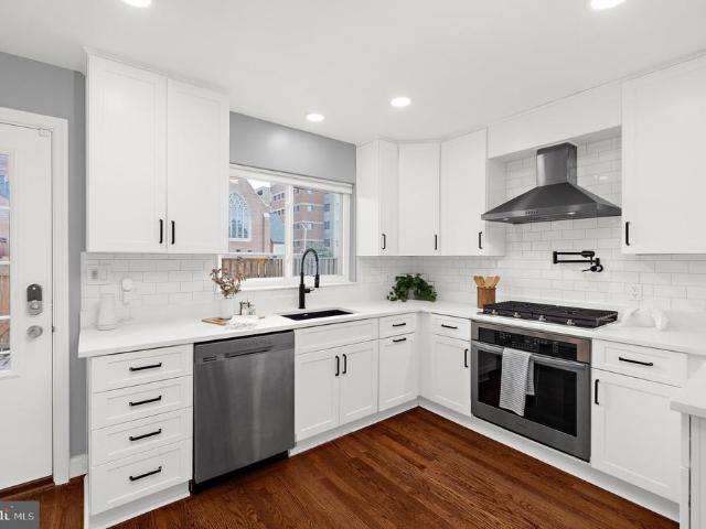 26 E Montgomery Street