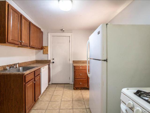 26 E Catherine Street