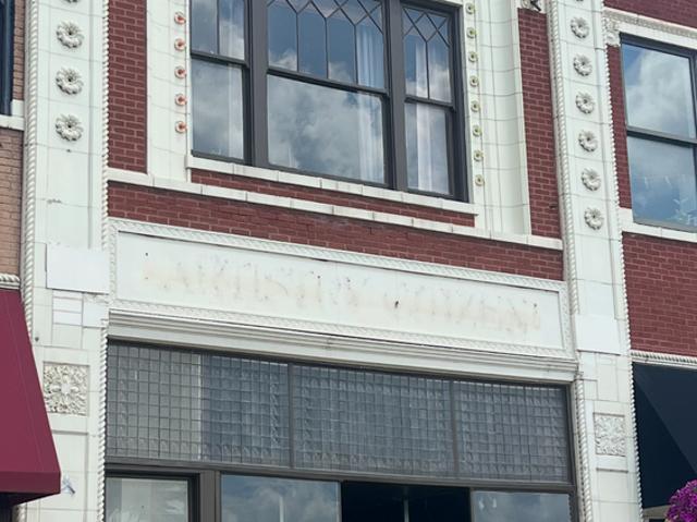 26 E Downer Place # 101