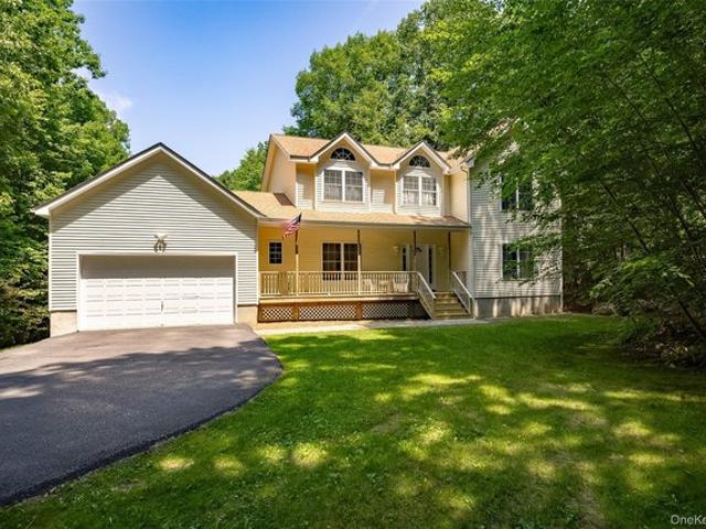 26 E Forest Trl, Holmes, NY 12531