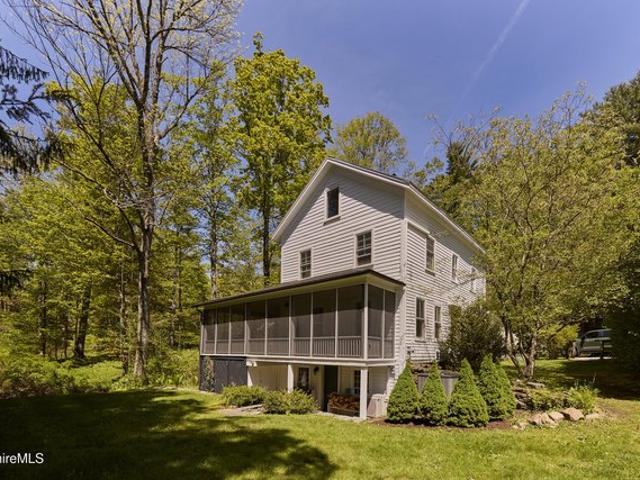 26 E Hill Rd, New Marlborough, MA 01259