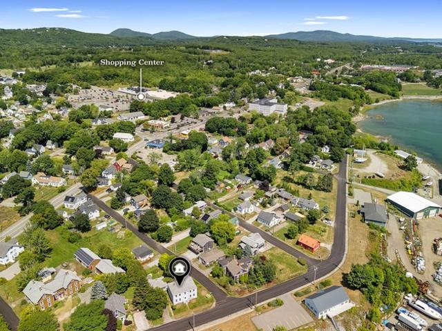 26 Front St, Rockland, ME 04841