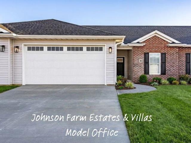 26 Frank Ct, Le Claire, IA 52753