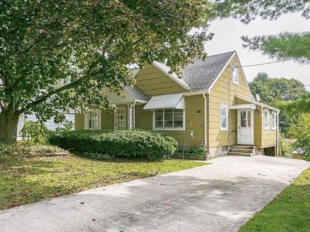 26 Garden Dr, Rochester, NY 14609