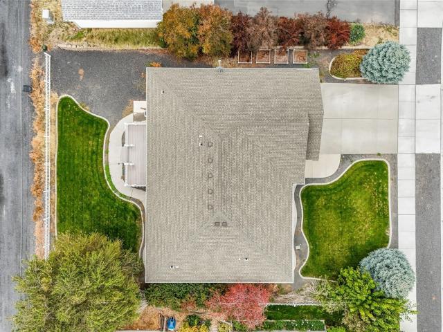 26 Ginkgo Street S