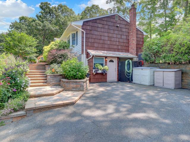 26 Greenlawn Road
