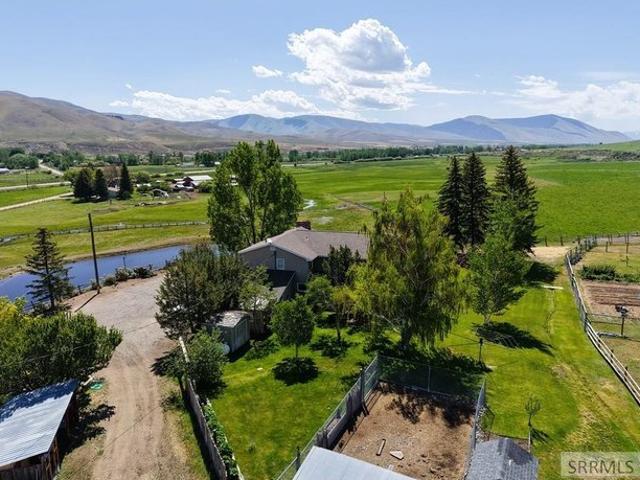 26 Haynes Creek Rd, Salmon, ID 83467