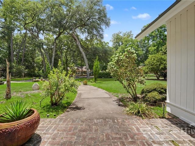 26 Hemingway Dr, Savannah, GA 31411 | MLS #SA353365