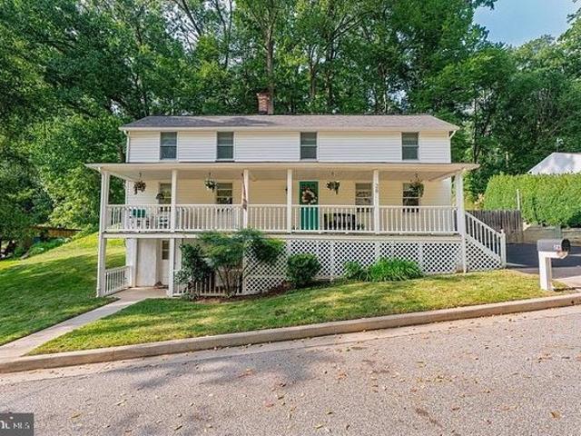 26 Hillside Ave, Cockeysville, MD 21030