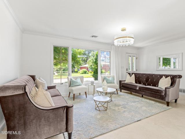 26 Hilltop Road