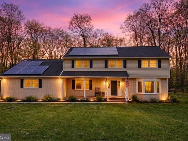 26 Honeybrook Dr, Princeton, NJ 08540