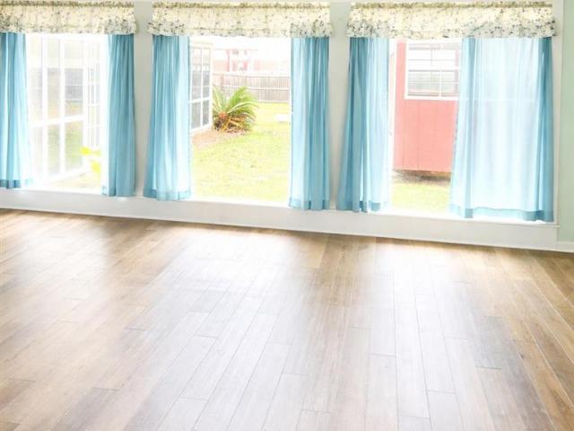 26 Horseshoe Ln, Sulphur, LA 70663 | MLS #SWL26000 | Compass