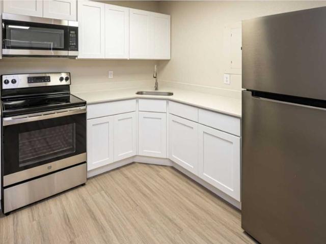 26|Hundred Residences Studio Apartment for Rent at 2600 Moeling St, Lake Charles, LA 70615