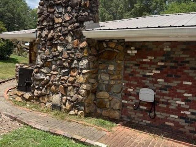 26 Indian Trail SE