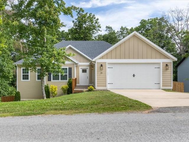 26 Ingleborough Dr, Bella Vista, AR 72715
