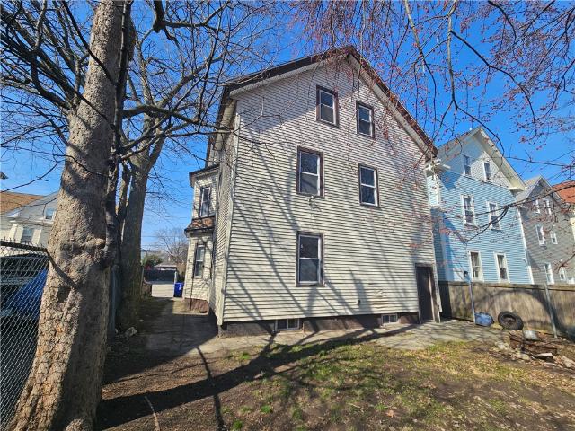 26 Inkerman St, Providence, RI 02908 | MLS #1409 | Compass