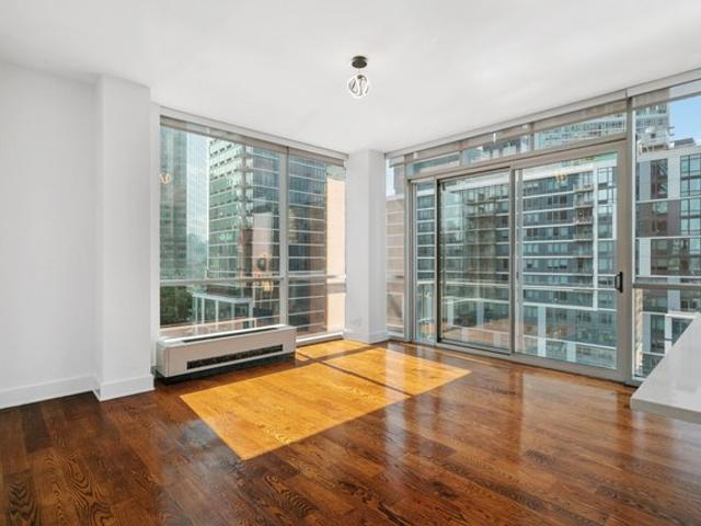26 Jackson Ave Unit 802, Queens, NY 11101