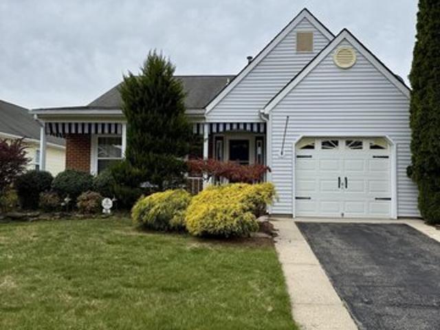 26 Lambert Way, Toms River, NJ 08757