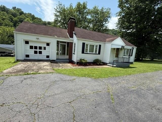26 Lakomy Dr, Wheeling, WV 26003