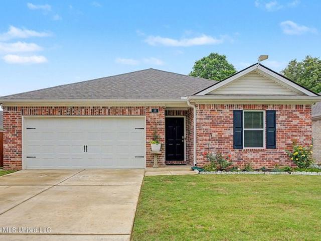 26 Lee Creek Ln, Byhalia, MS 38611