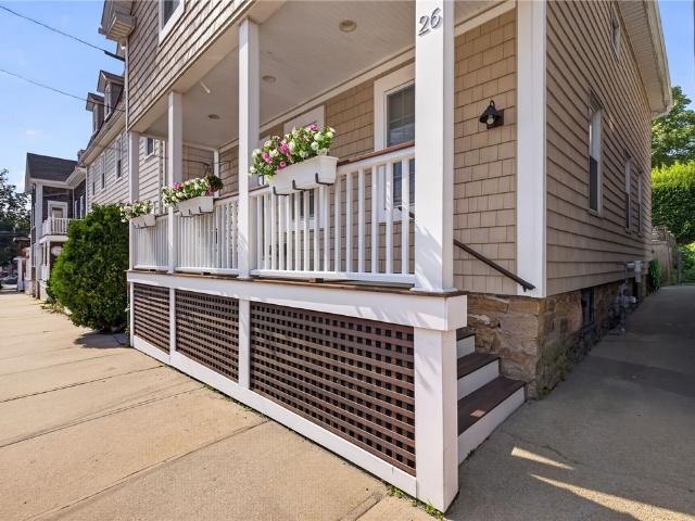 26 Lee Avenue