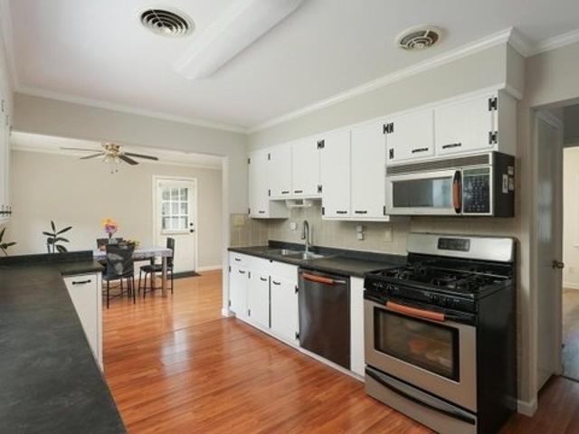 26 Lynn Ave, Middlesex, NJ 08846