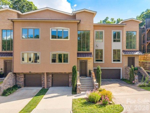 26 Macallan Ln, Asheville, NC 28805