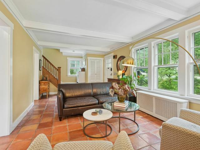 26 Macopin Avenue, Montclair, US, NJ