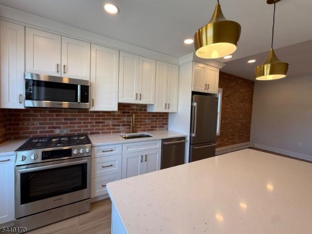 26 Main Street Unit 6, Madison Boro, US, NJ