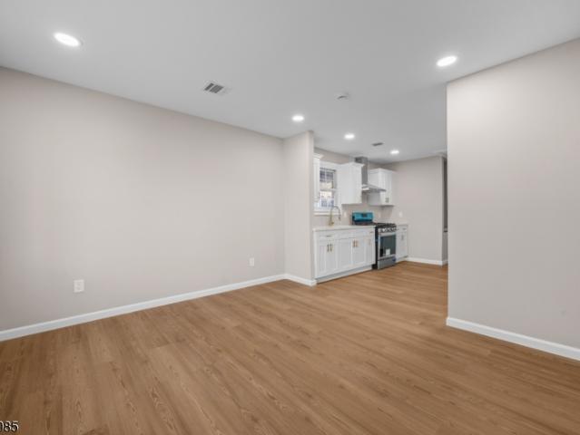 26 Major St