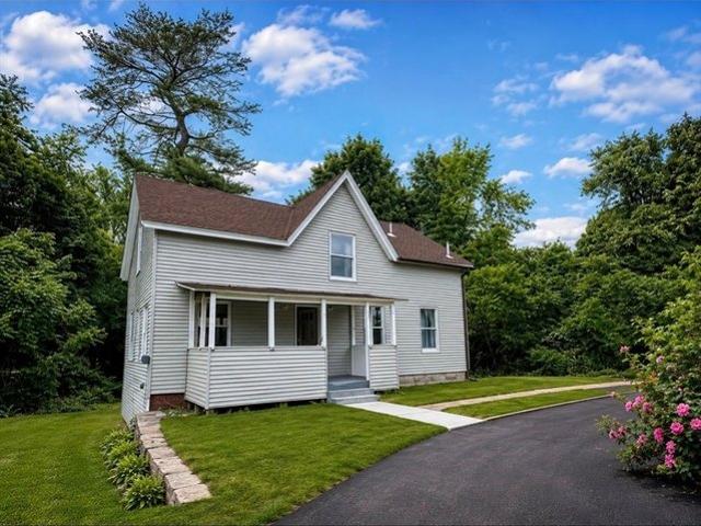 26 Maple St, Athol, MA 01331