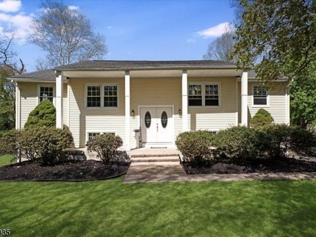 26 Meslar Rd, Morris Twp, NJ 07950