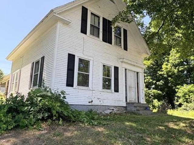 26 Mill St, Hartland, ME 04943