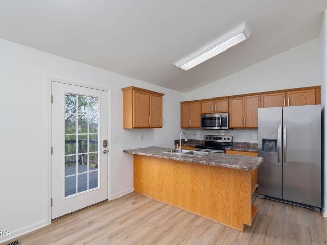 26 Mountain Creek Court